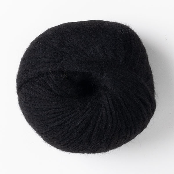 Black Wonderfluff Yarn - Soft & Luxurious for Cozy Projects