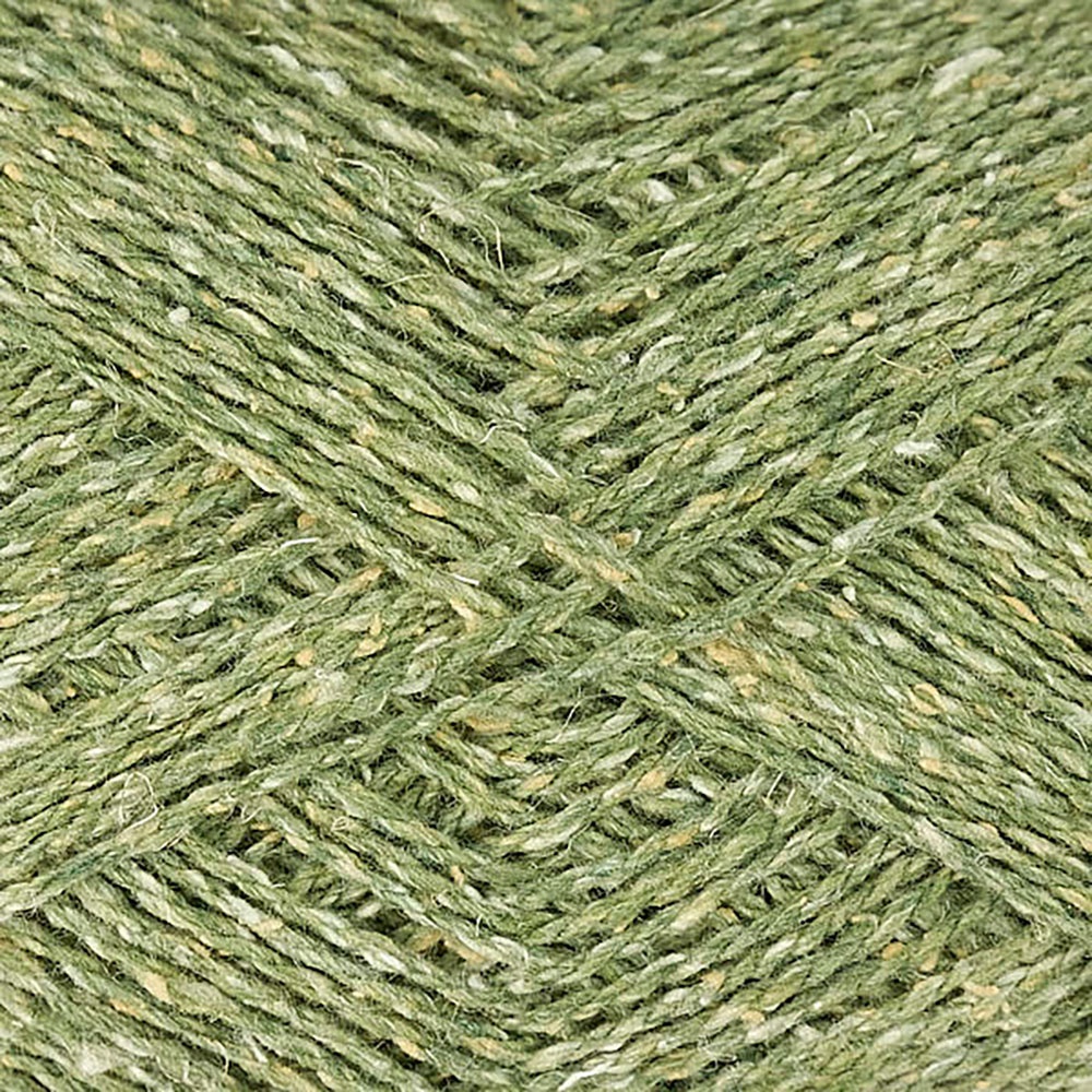 Fern Yarn – Fresh, Lush Green for Nature-Themed Creations