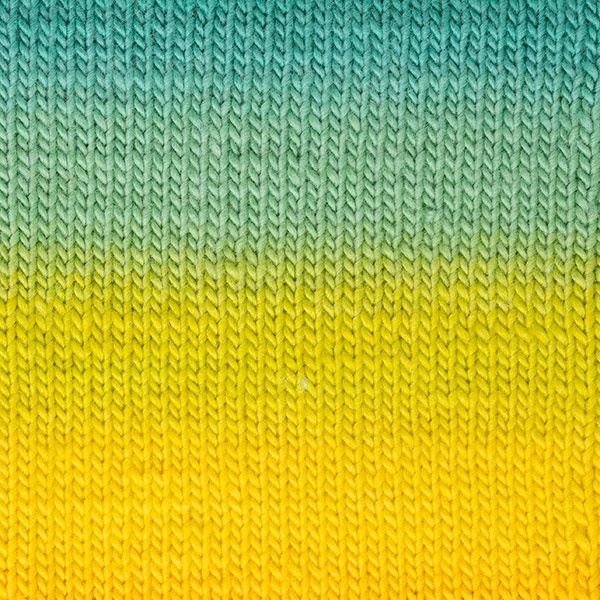 Shop Cozy Chroma Worsted Puffer Jackets at KnitPicks - Stylish & Warm