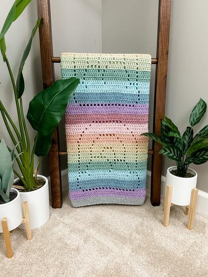 Violet Filet Crochet Blanket | Crochet.com