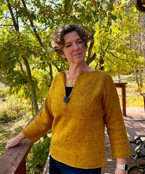 The Weekender Knitting Pattern by Andrea Mowry