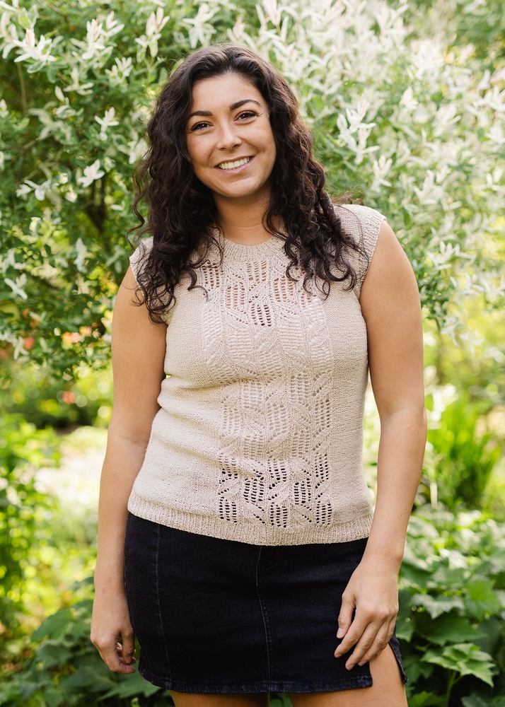 Nestled Leaves Pattern - Cozy & Elegant
