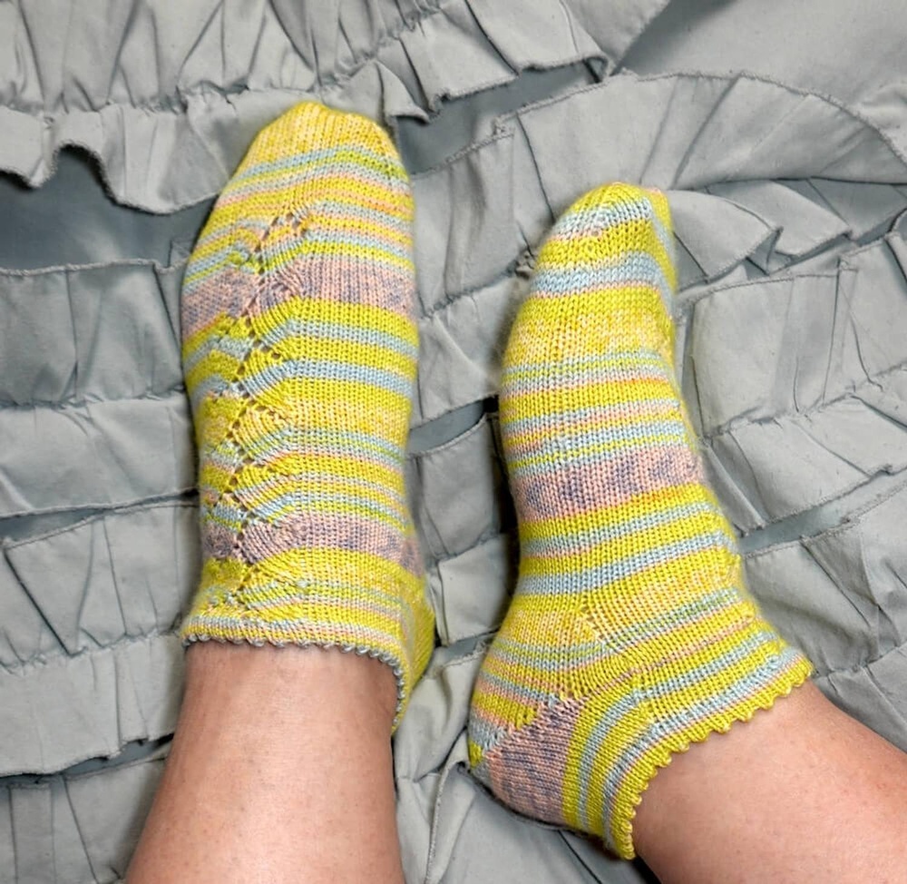Toe Up Simple Socks No 5 | KnitPicks.com