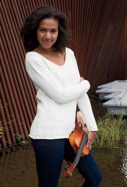 Bevin Pullover Knitting Pattern | KnitPicks.com