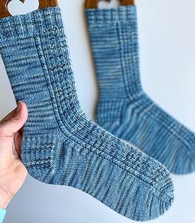 The Duke of Hastings Socks – Elegant Knit Pattern