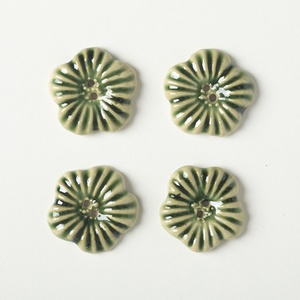 Incomparable Buttons | KnitPicks.com
