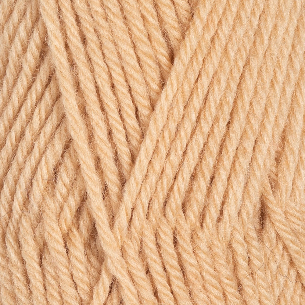 Shortbread Yarn – Soft Beige for Cozy Knit Projects