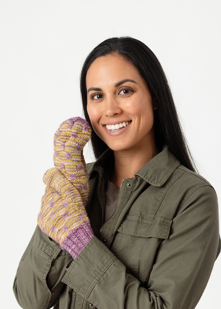 Wave and Box Mittens | KnitPicks.com