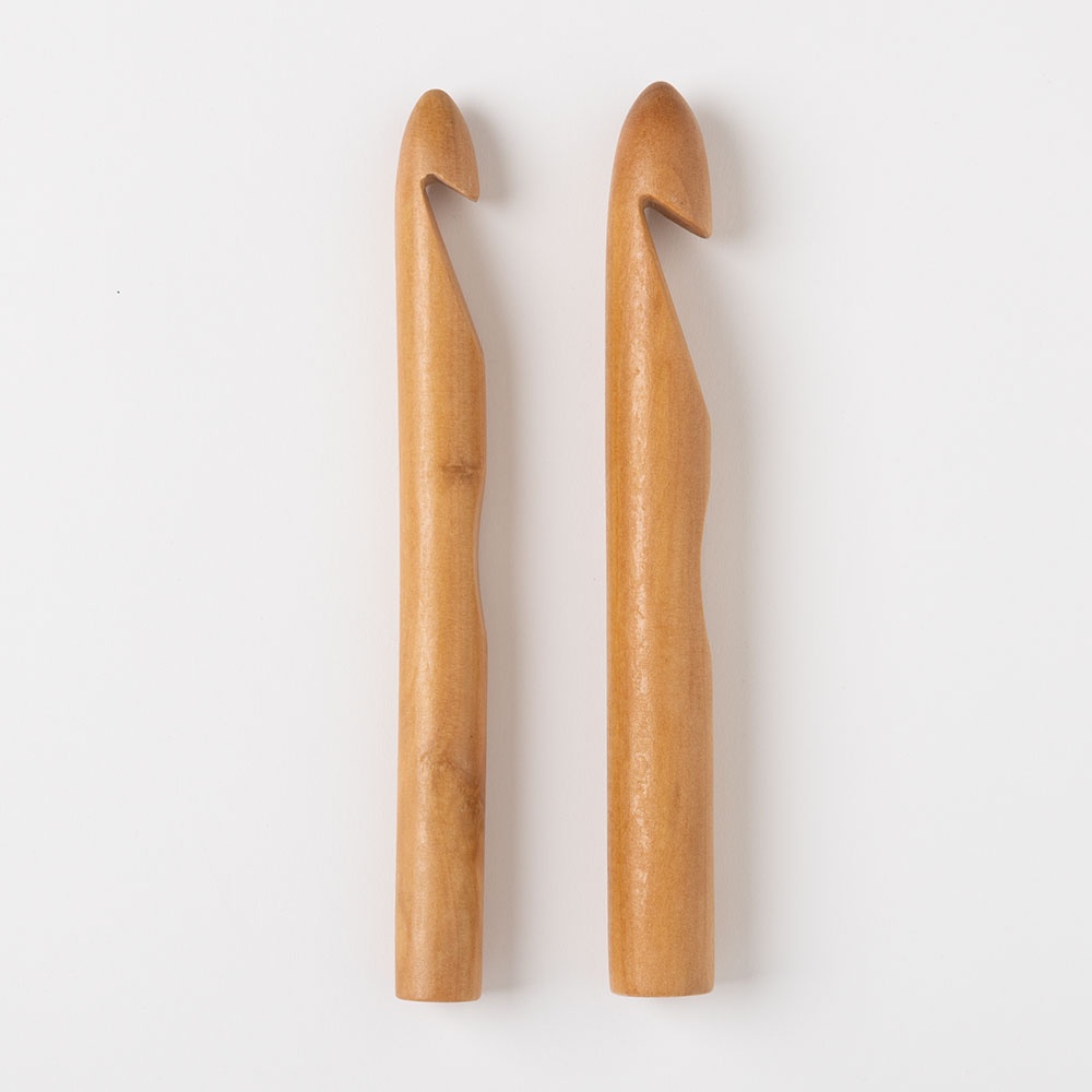 Jumbo Crochet Hooks – Big and Comfortable for Large Projects