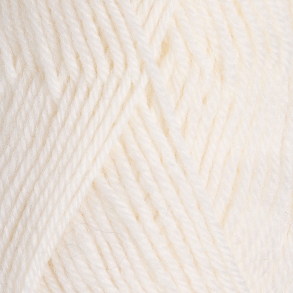 White Yarn – Perfect for Crisp and Clean Crochet Designs