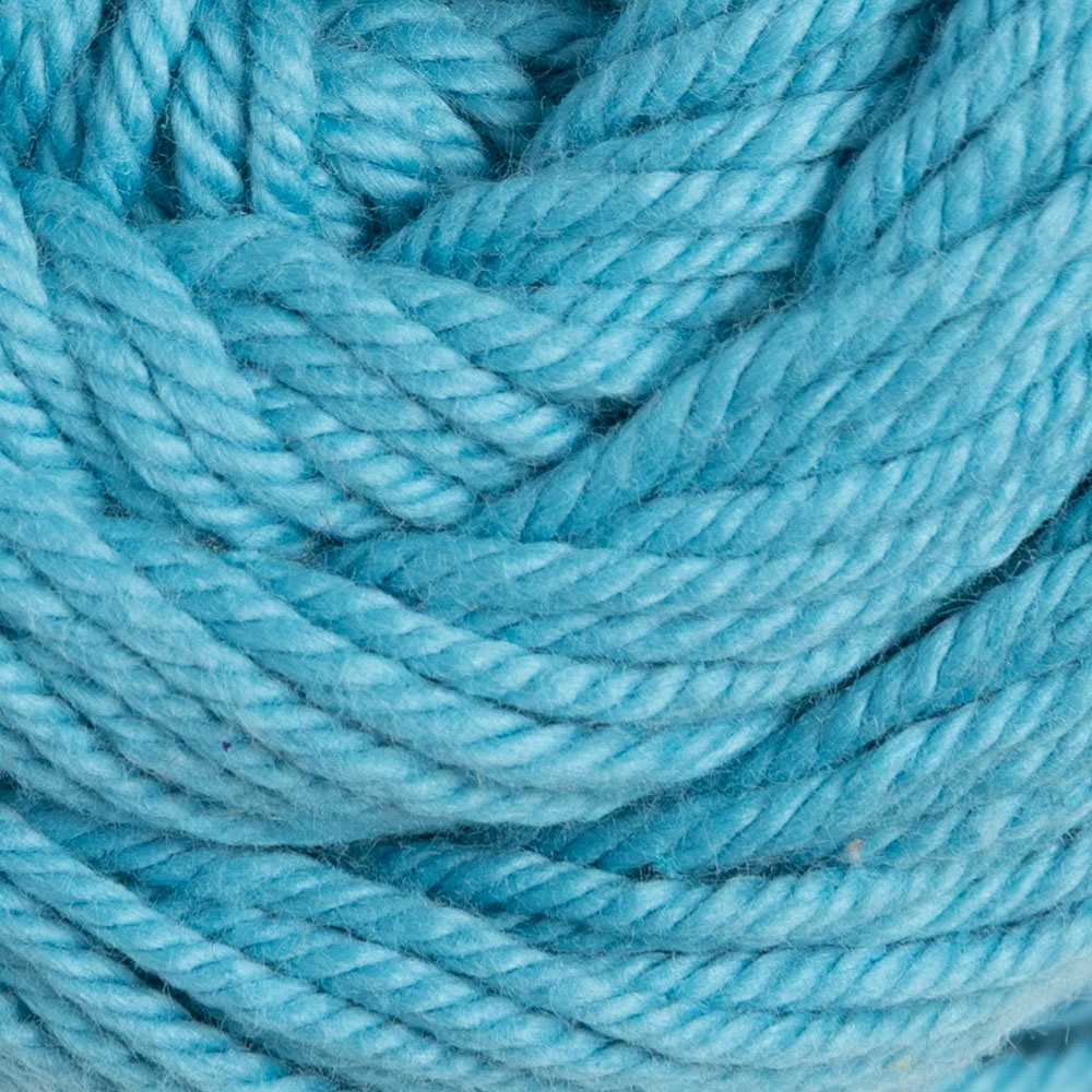Azure Worsted Yarn – Classic Blue for Any Project