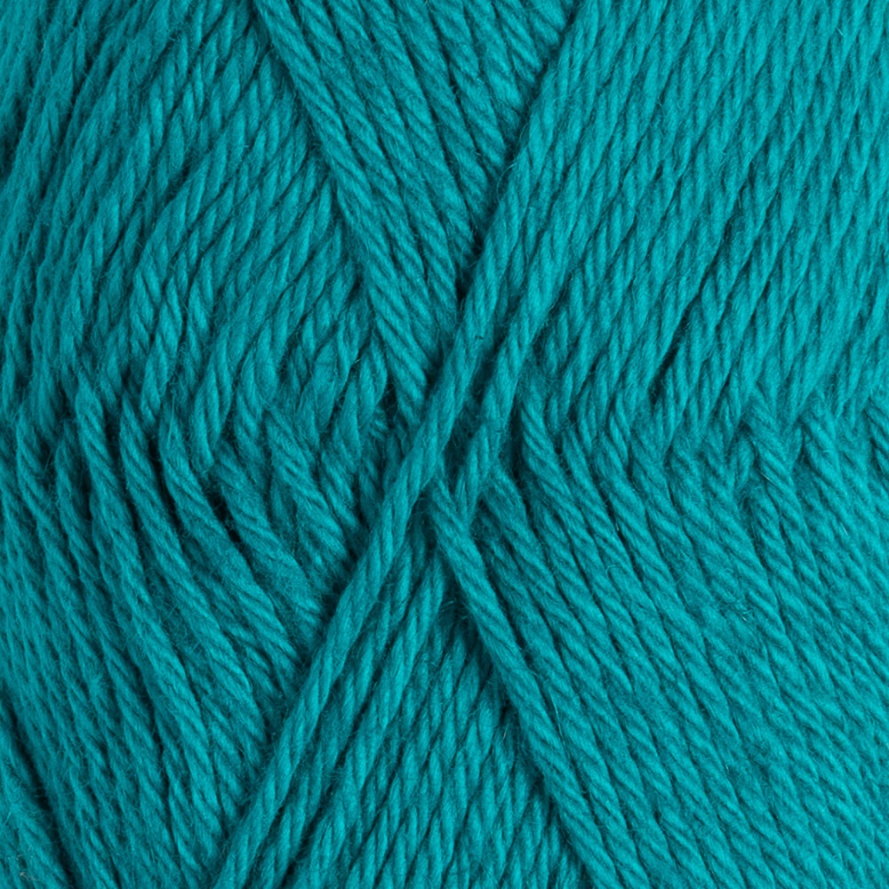 Marina Yarn – Cozy & Durable for Any Season