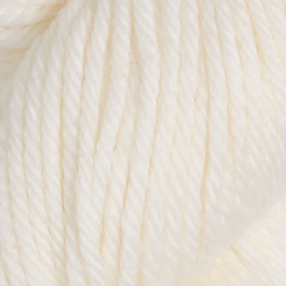 White Yarn – Perfect for Crisp and Clean Crochet Designs