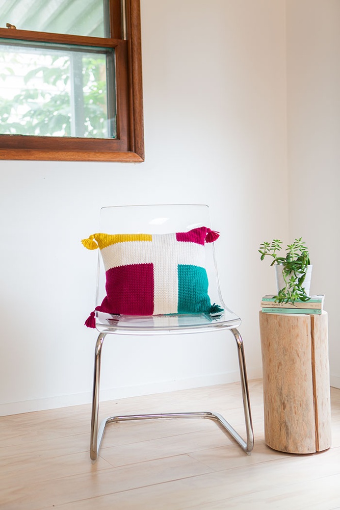 Color Block Cushion - Cozy & Modern