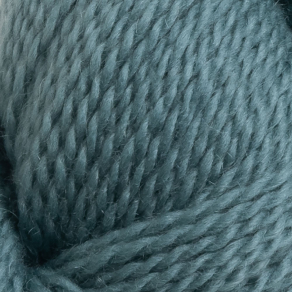 Steel Blue Yarn for Stylish Crochet Pieces