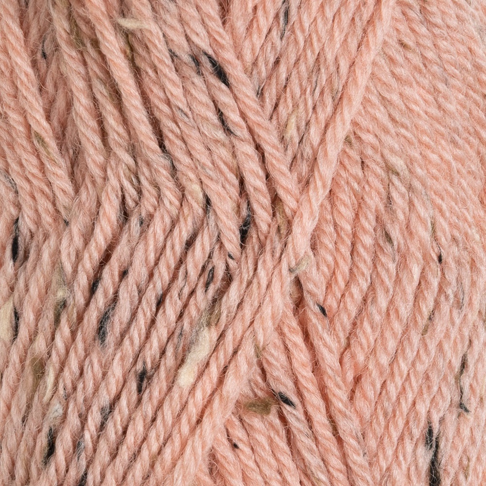 Coral Pink – Worsted Wool Yarn