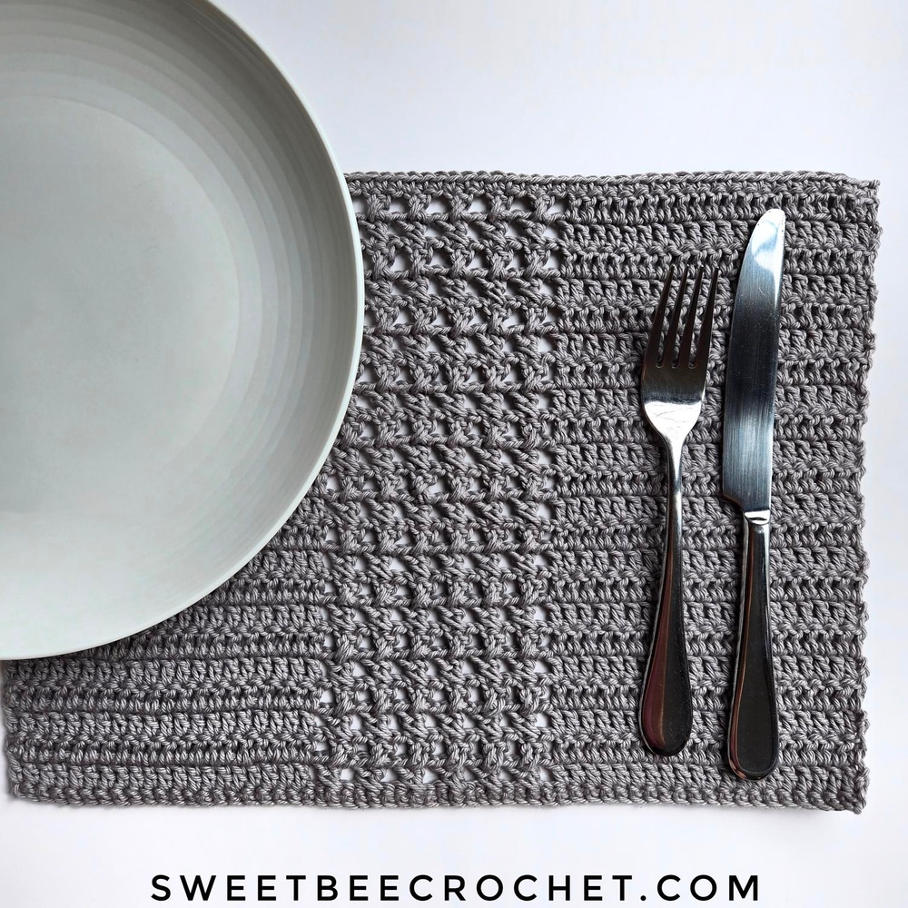 Happy Gatherings Placemat – Charming Crochet Table Decor