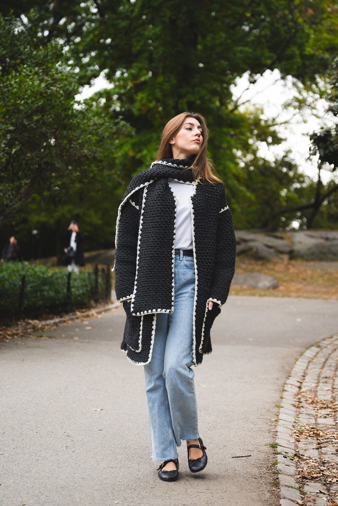 Scarf Collar Cardi – Stylish Knit Pattern for Cozy Wear